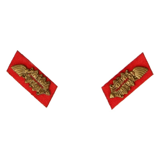 General Officer Collar Tabs with Diecast Insignias (Red) 3R - Machinegun